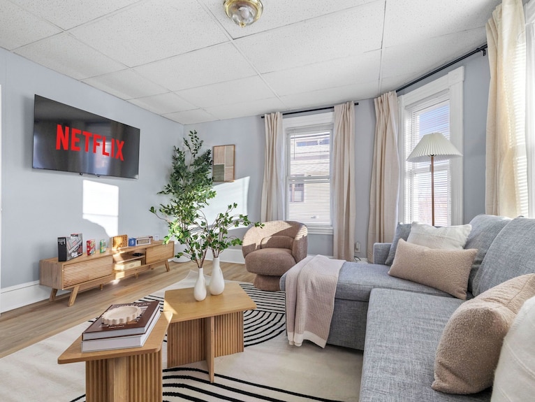 3br2bath 12g Home In Somerville - Boston, MA