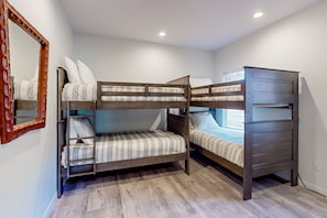 Chalé, várias camas, acesso à piscina, vista para a montanha (VC603) | Com decoração personalizada, com mobília individualizada