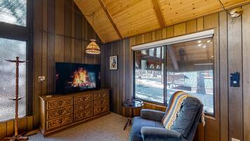 Cabine, várias camas, acesso à piscina, vista para a montanha (VC301) | Interior