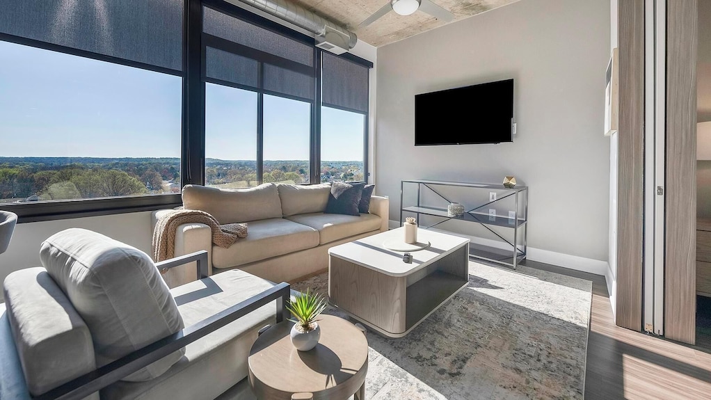 Landing | Amazing 1bd, Gym, Game Room - 알렉산드리아