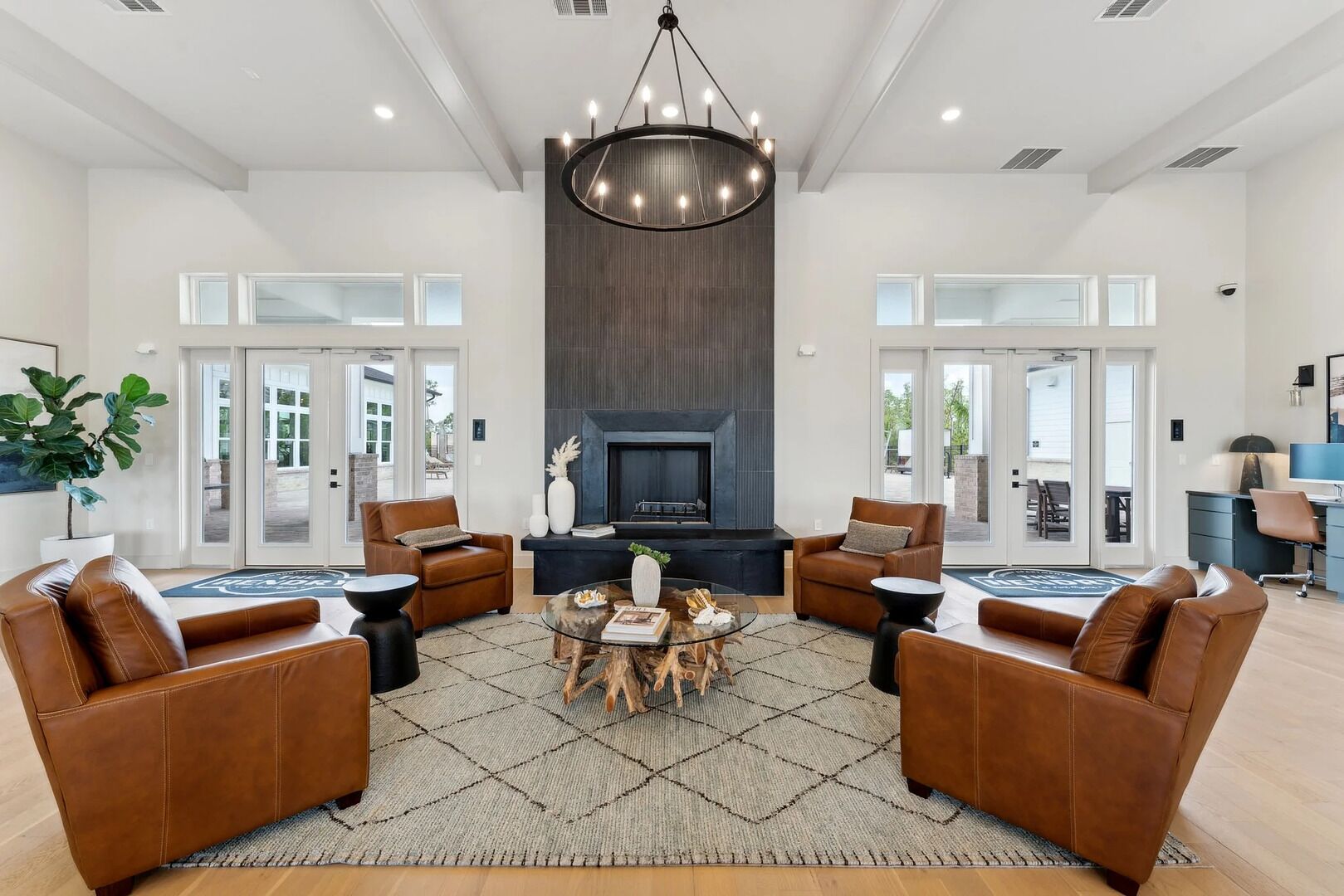 Landing At The Hendry - 1 Bedroom In Fort Myers - Fort Myers, FL