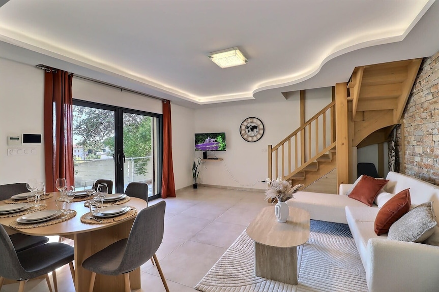 Altinea - Maison Familiale & Piscine à Débordement - Aix-en-Provence