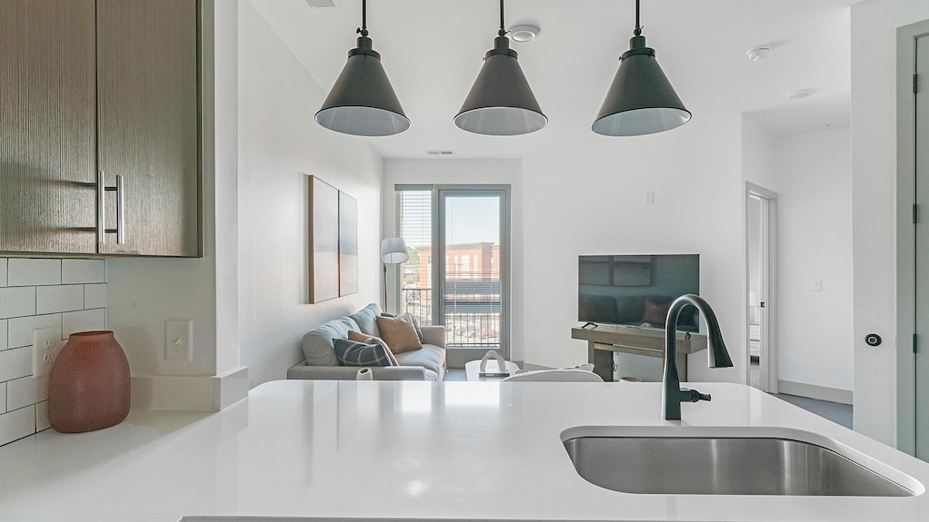 Landing | Stylish 1bd, Clubhouse, Pool - Richmond, VA