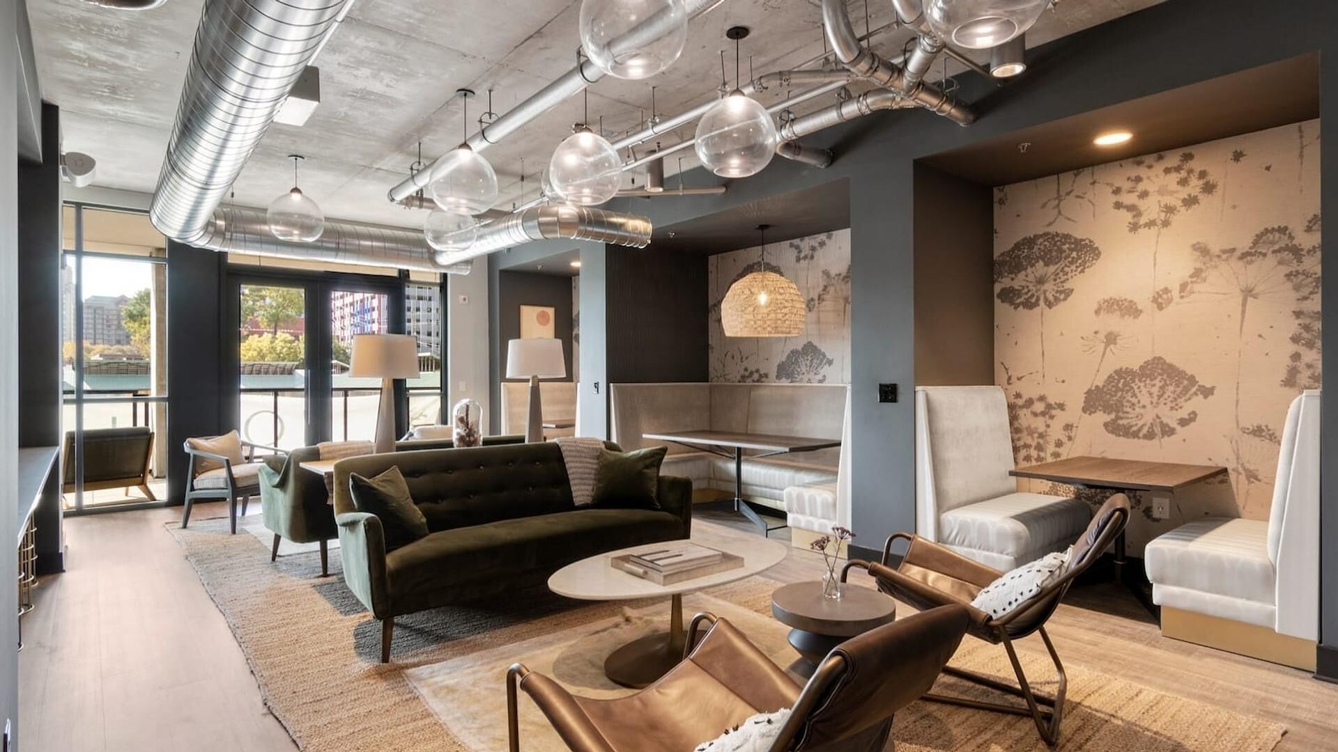 Landing | Stylish Studio, Pool, Gym - Chapel Hill, NC