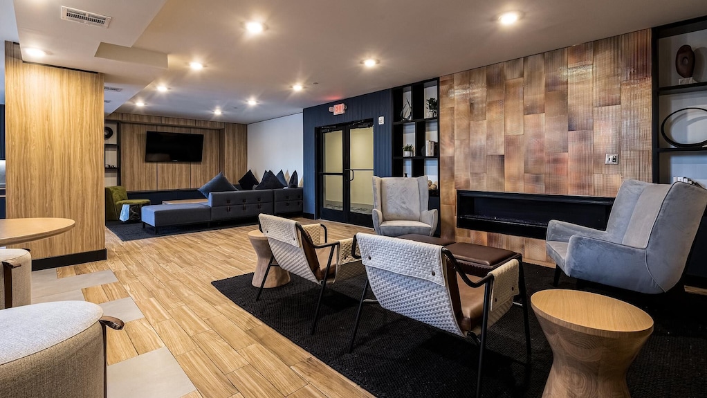 Landing | Chic 1bd, Rooftop Lounge, Gym - 史泰登島