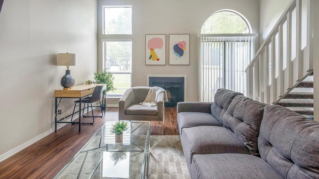 Landing | Stunning 2bd, Game Room, Gym - 日耳曼敦