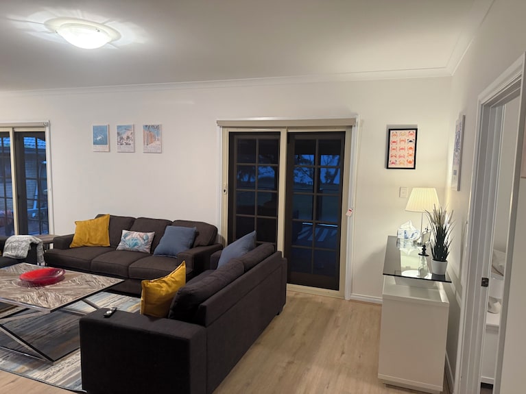 Waters Edge Retreat, Come And Relax On The Estuary - マンジュラ