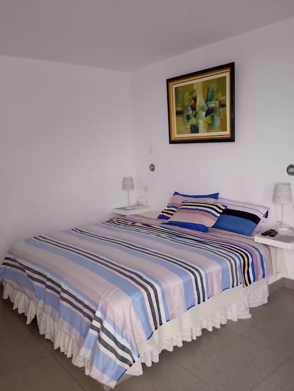 Enchanting 3-bedroom Apartment In Naplo - Chilca