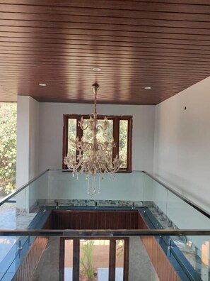 Quarto Triplo, vista para o jardim | Interior