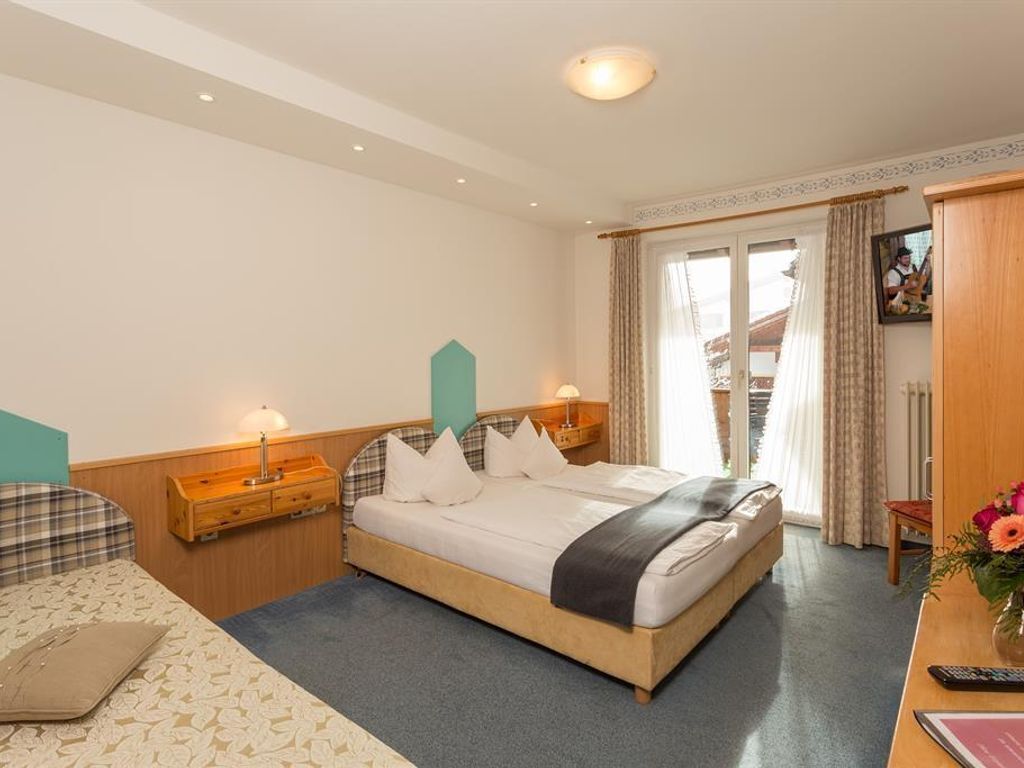 Guesthouse Stadler - Double Room (No. 3) - Oberammergau