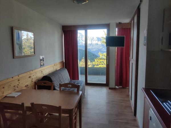 Modern Mountain Apartment With Balcony - Chamrousse