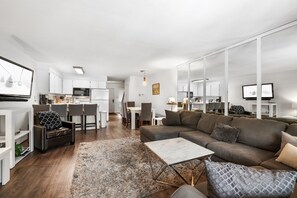 Apartamento em Condomínio Fechado, 2 quartos | Sala de estar