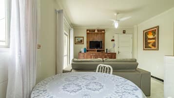Apartamento Básico | Sala de estar
