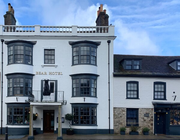 The Bear Hotel - Wareham