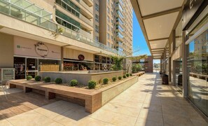 Apartamento Básico | Refeições ao ar livre