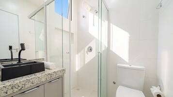 Apartamento básico | Banheiro