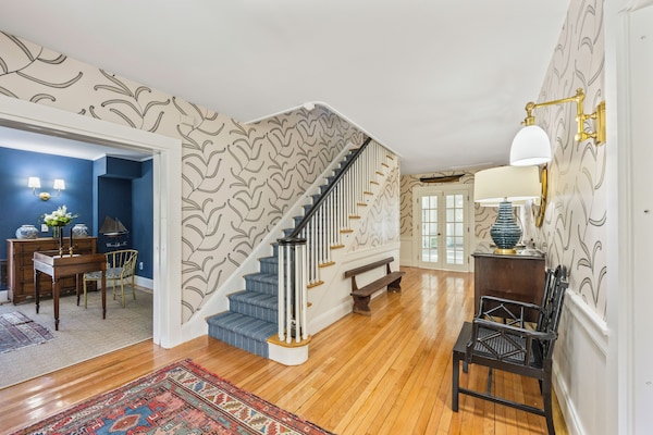 Charm On Main - Chatham, MA