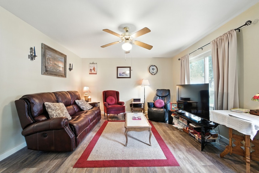 Hot Tub, Fire Pit, 8 Blocks To Dt+ Private Yard! - 弗雷德里克斯堡