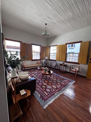 Smart TV de 32 polegadas com canais digitais