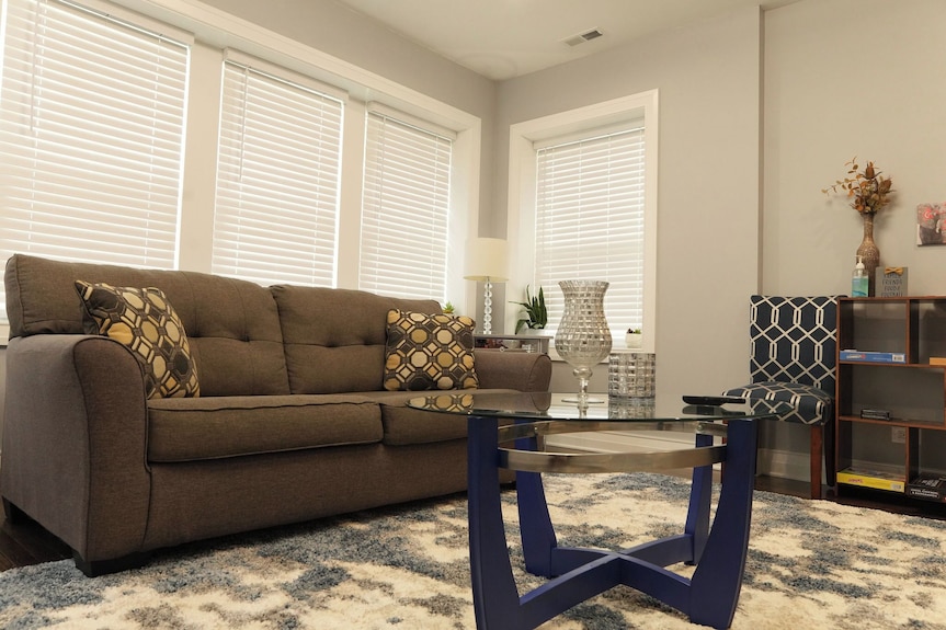 Stay, Relax & Explore Chicago - New City - Chicago