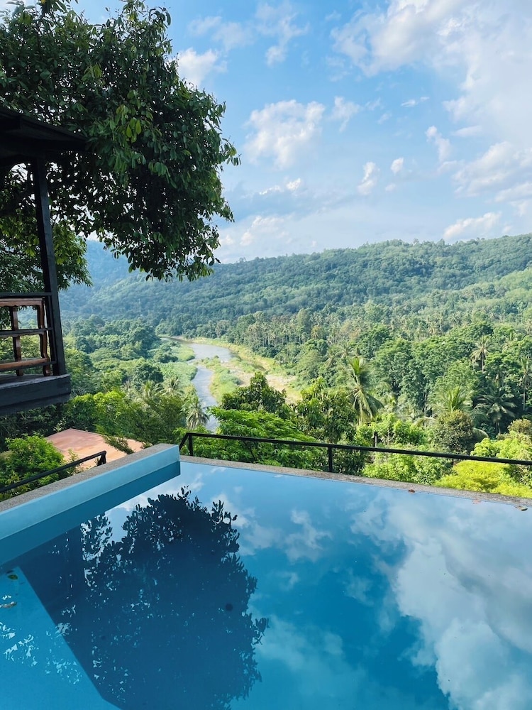 The Kiriwong Valley Villas & Restaurant - Mueang Nakhon Si Thammarat District