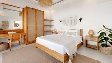 Vila luxo, para não fumantes | Cofres nos quartos, ferros/tábuas de passar roupa, Wi-Fi de cortesia