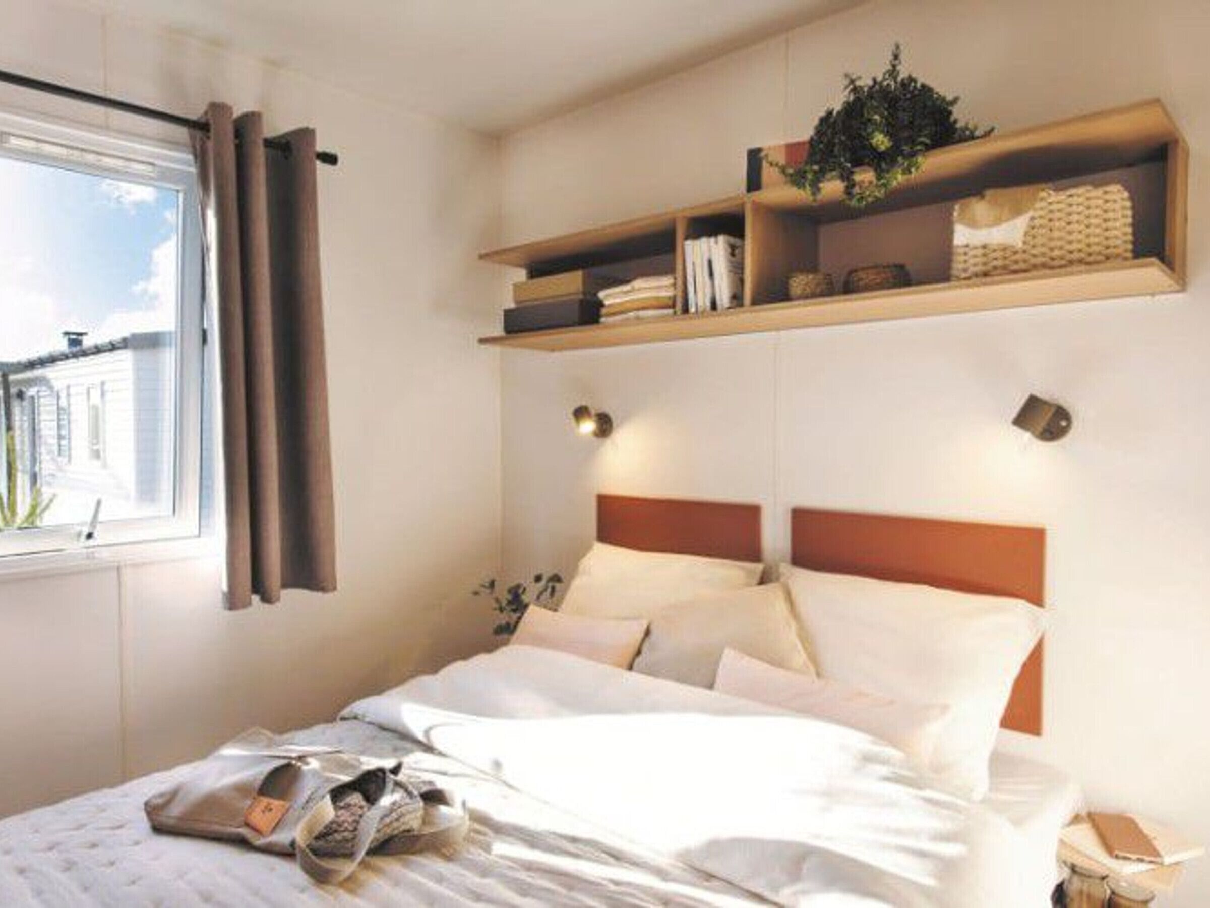 Prestige Mobile Home With Terrace, 3 Bedrooms, Sleeps 6 - Vieux-Boucau-les-Bains