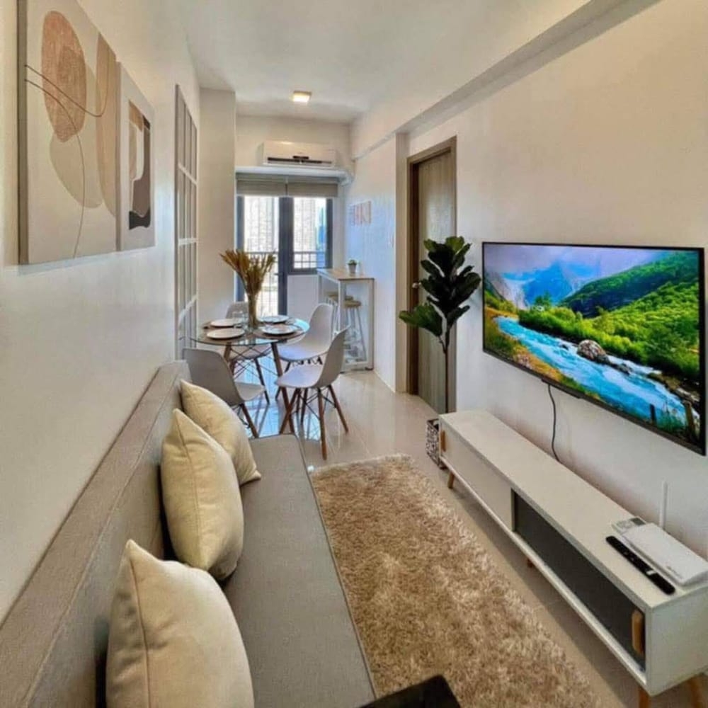 Stylish City Escape In Mandaluyong - Central Condo Living - Ortigas Center