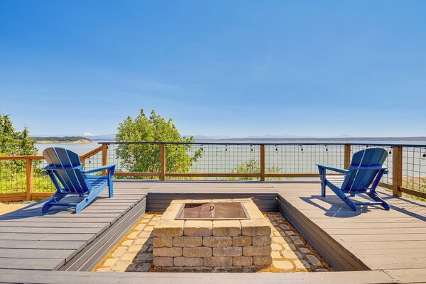 Mtn-view Camano Island Retreat Overlooking Beach - Langley