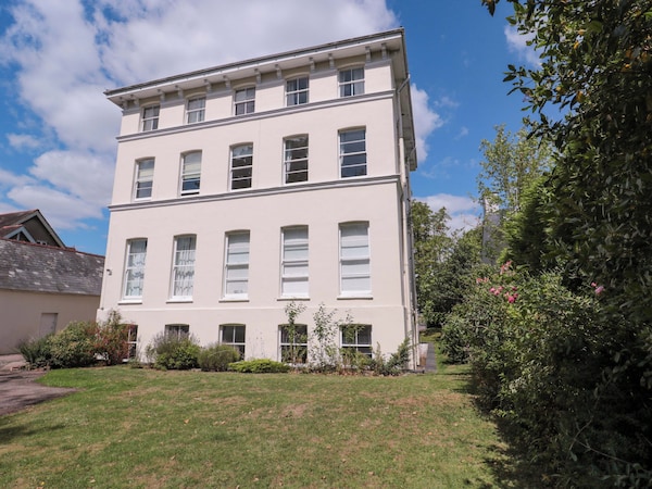Flat 2 Battledown Grange - Cheltenham