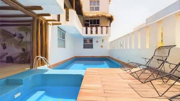 Apartamento, 2 quartos, pátio | Piscina | Piscina exterior
