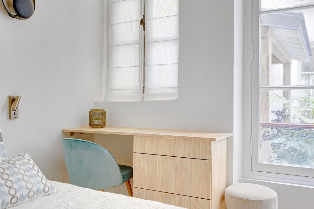606 Aaron Suite - Apartment near the Eiffel Tower - Paris | Vrbo
