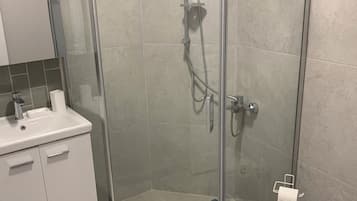 Quarto casal clássico, varanda, vista para o jardim | Wi-Fi de cortesia