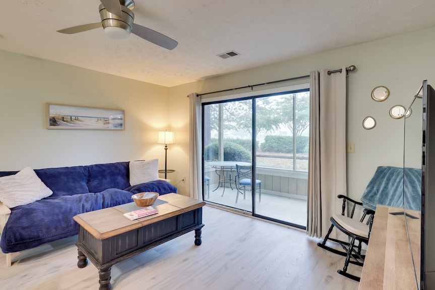 5 Mi To Cherry Grove Beach: Dog-friendly Condo! - Little River, SC
