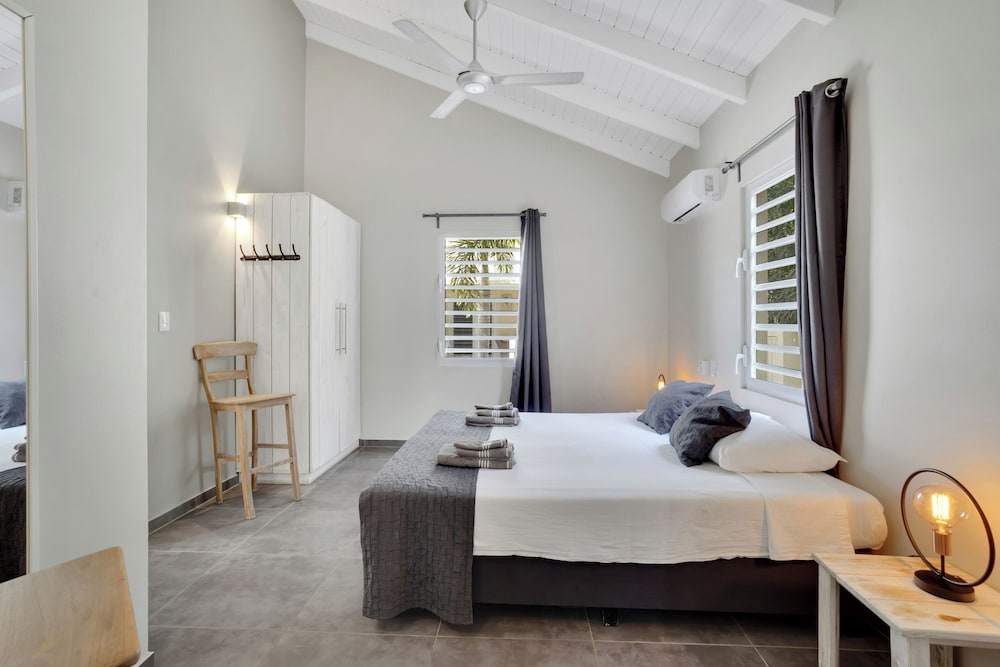 All Seasons By Boutique Bonaire Unique Resorts - Caribbean