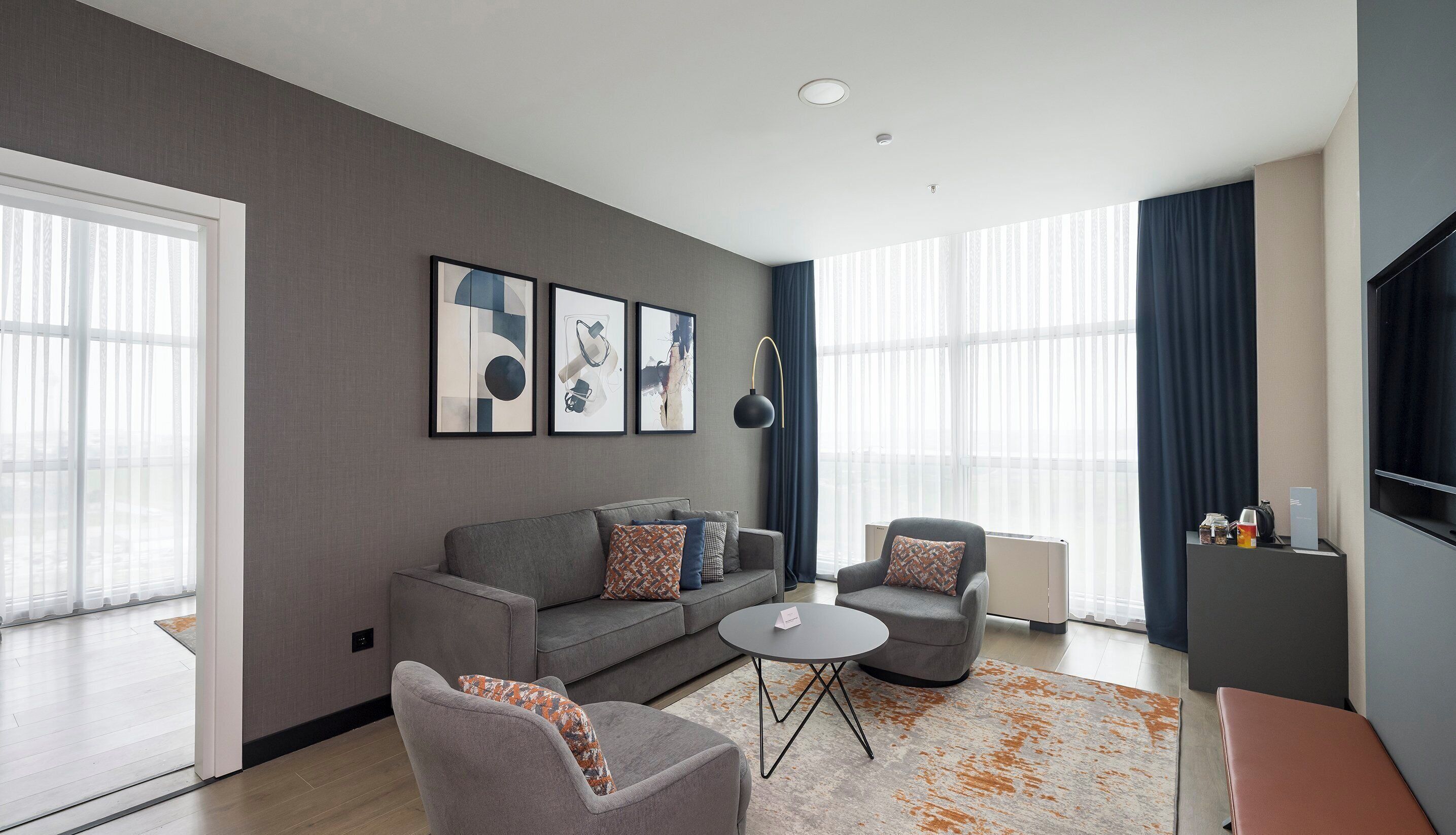 Suíte executiva, 1 quarto | Roupas de cama premium, cofres nos quartos