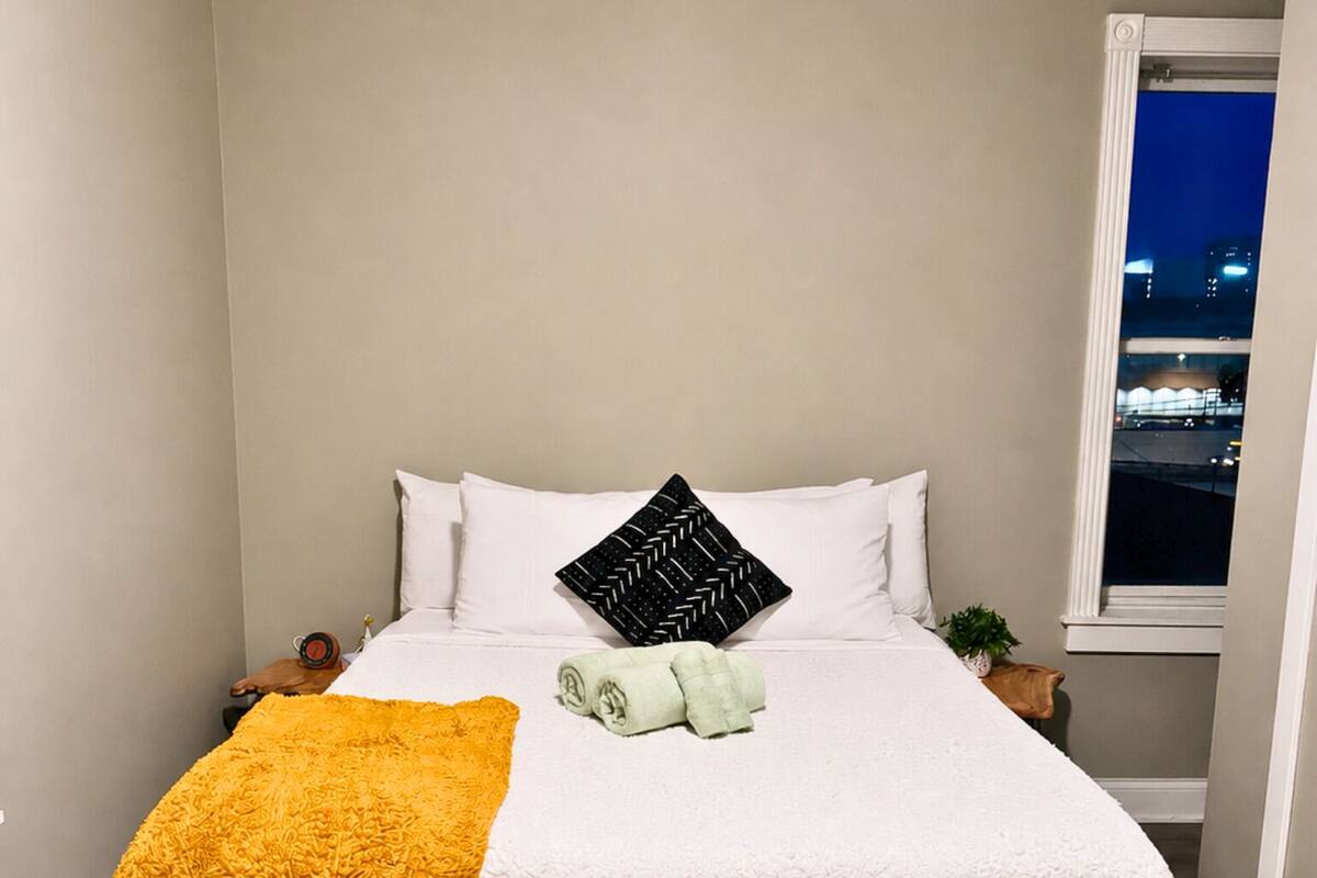 Casa, Vista para a cidade | Lençóis de algodão egípcio, roupa de alta qualidade 