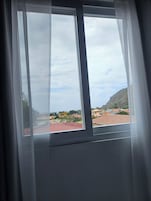 Apartamento, vista para o jardim | Vista do quarto