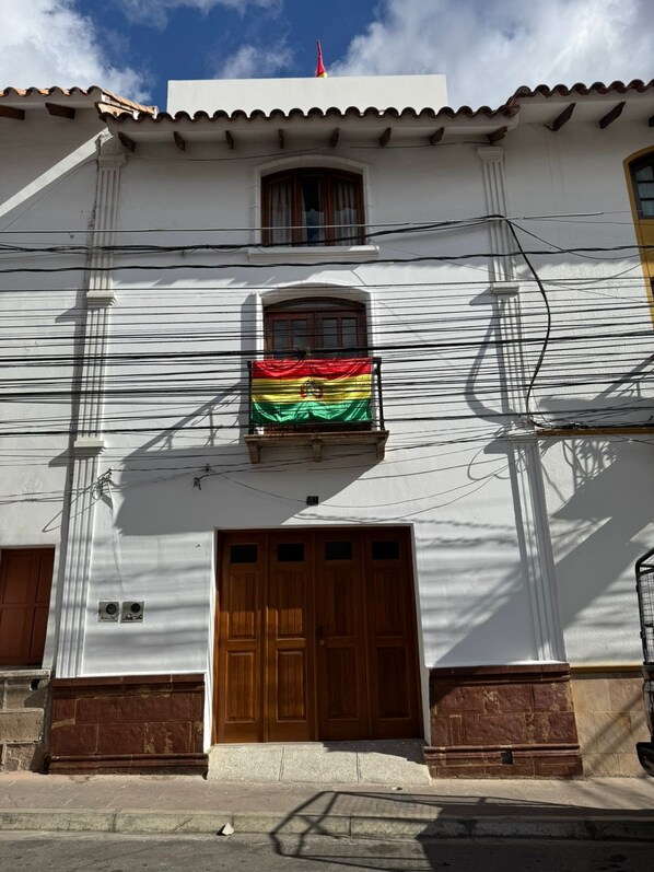 Fachada da propriedade