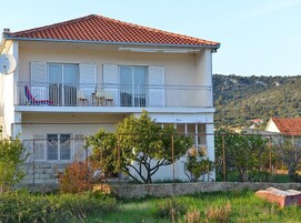 Apartamento (Two Bedroom Apartment with Balcony) | Exterior