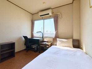 Edredões de penas, Wi-fi grátis, roupa de cama fornecida 