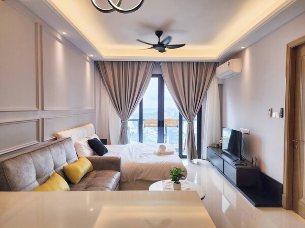 R & F Princess Cove Ck Homestay - Woodlands
