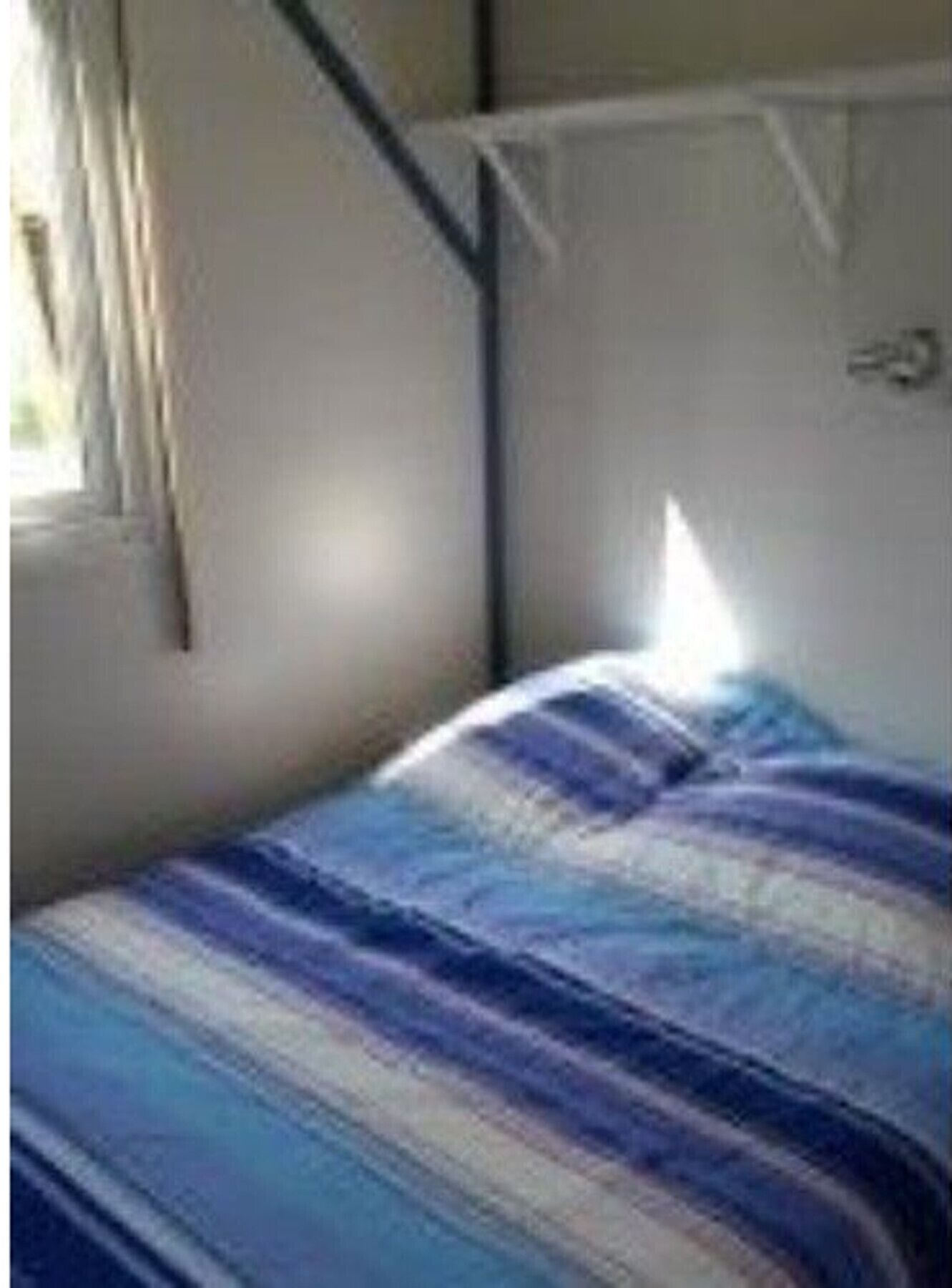 Mobil-home Avec Terrasse Et Salon De Jardin - Anduze