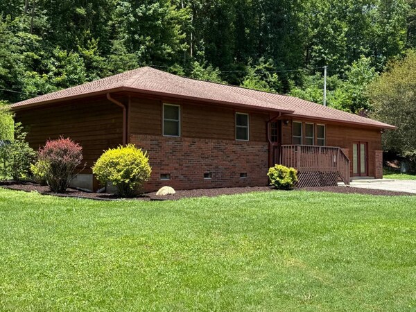 Shuler Farm - Calderwood Lake, TN