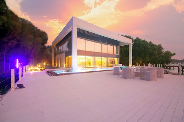 Luxury Overwater Paradise - Nurai Island - Abou Dabi