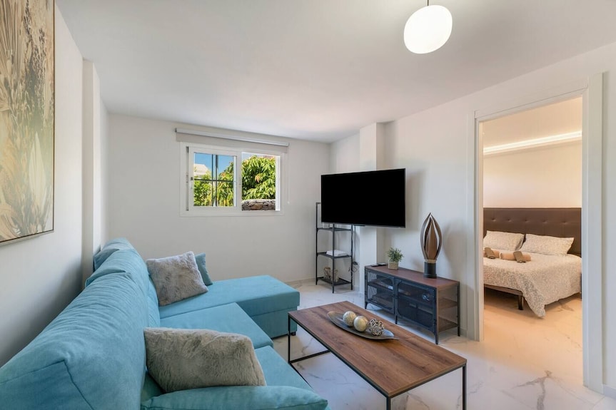 Modern Apartment With Pool Access - Los Cristianos