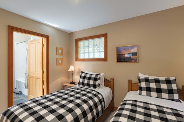 Emerald Chalet - Whistler