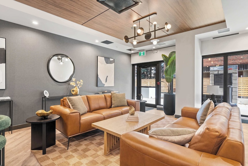 Golden Horizon Luxe Comfort & Iconic City Views - Calgary