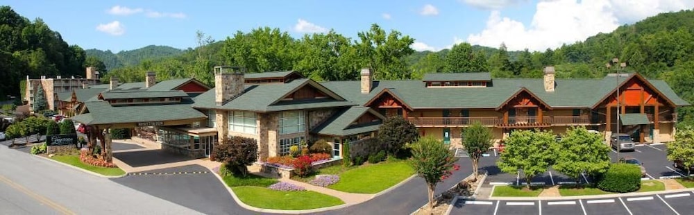 The Greystone Lodge On The River - Gatlinburg, TN