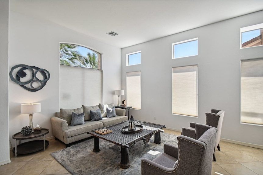 Spacious Escape | Pool, Hot Tub & Room For Up To 14 Guests - Phoenix